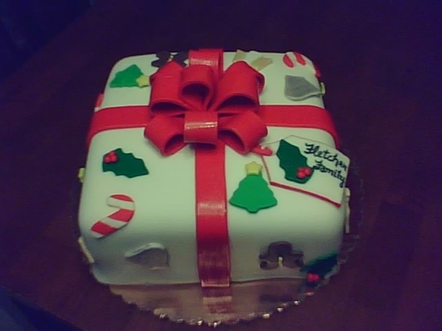 Christmas Present Cake - CakeCentral.com