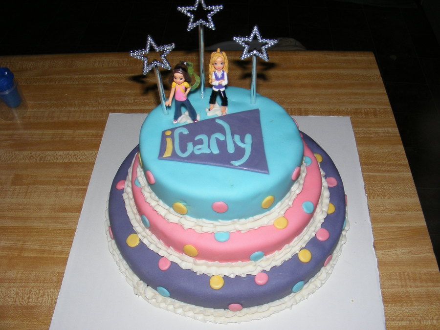 Icarly Cake - CakeCentral.com