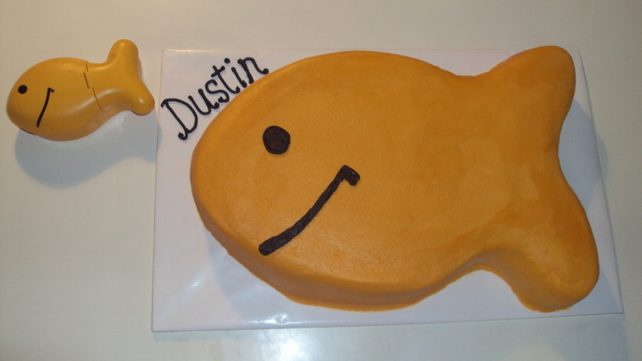 Goldfish Snack Cake - CakeCentral.com