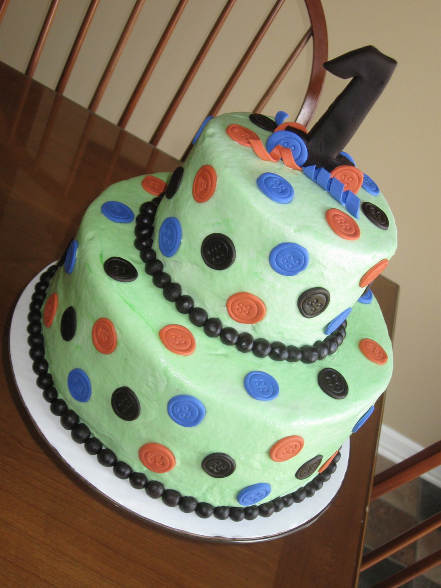 !st Birthday Button Cake - CakeCentral.com