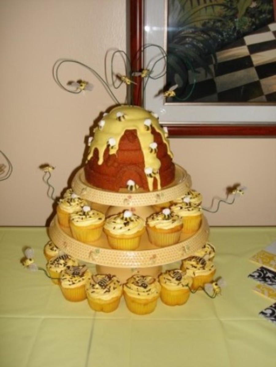Beehive Cake - CakeCentral.com