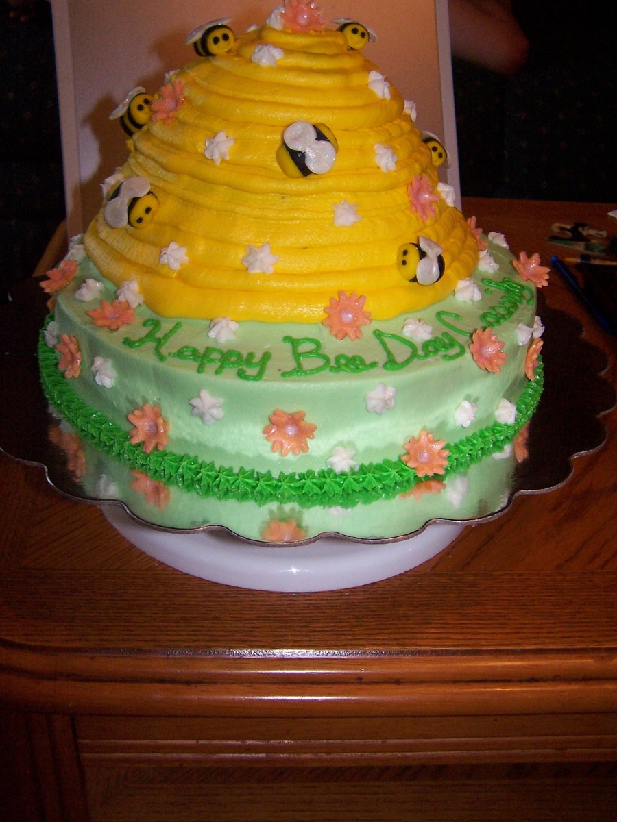 Bee Hive - CakeCentral.com