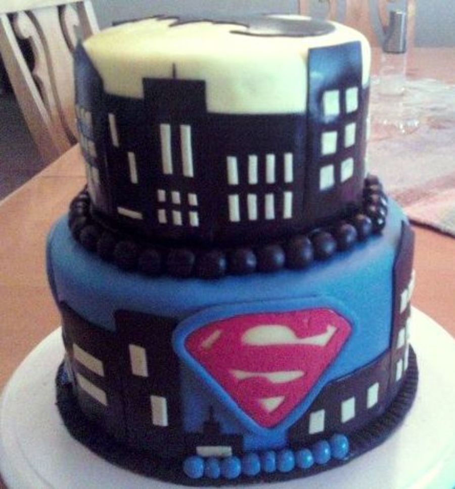 Superman And Batman Cake - CakeCentral.com