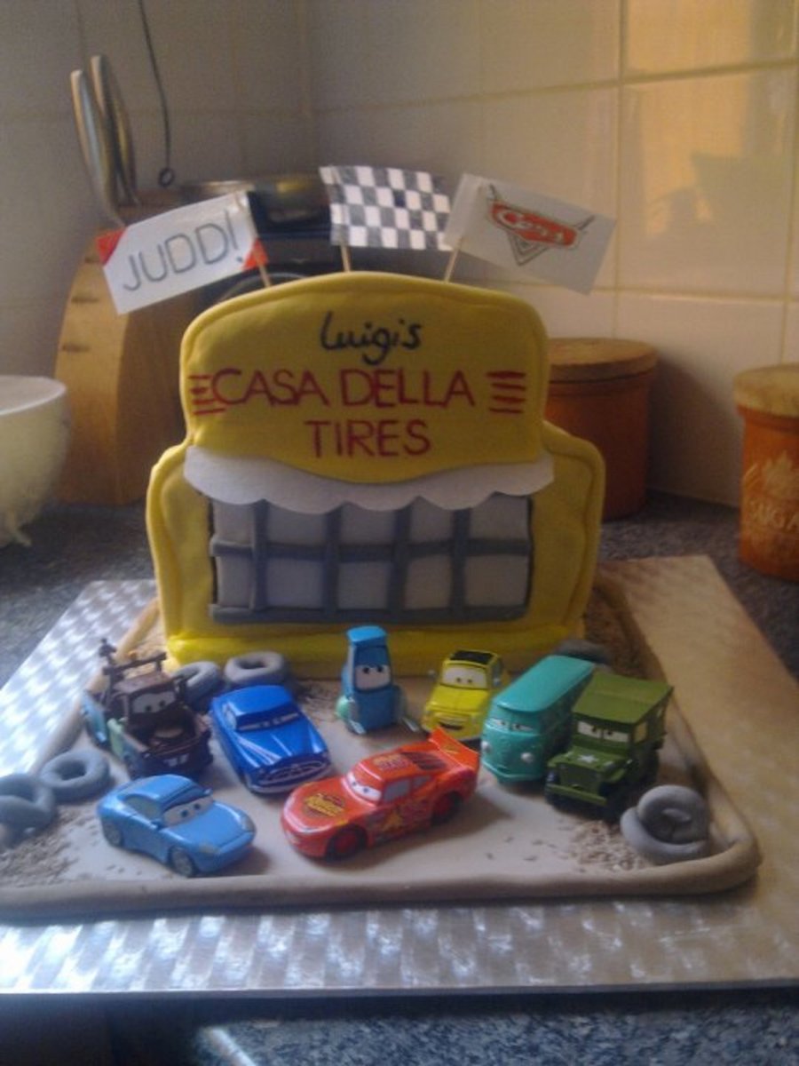 Garage From Disney Pixar's Cars! - CakeCentral.com