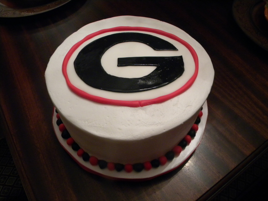 Georgia Bulldog Cake - CakeCentral.com
