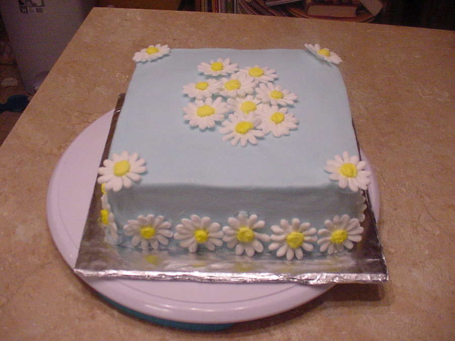 Royal Icing Daisy Cake - CakeCentral.com