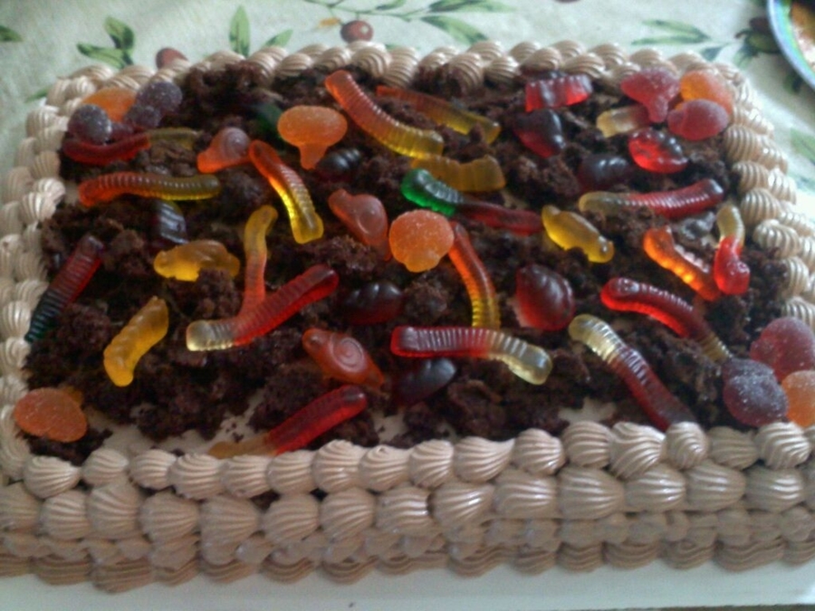 Worm Cake - CakeCentral.com