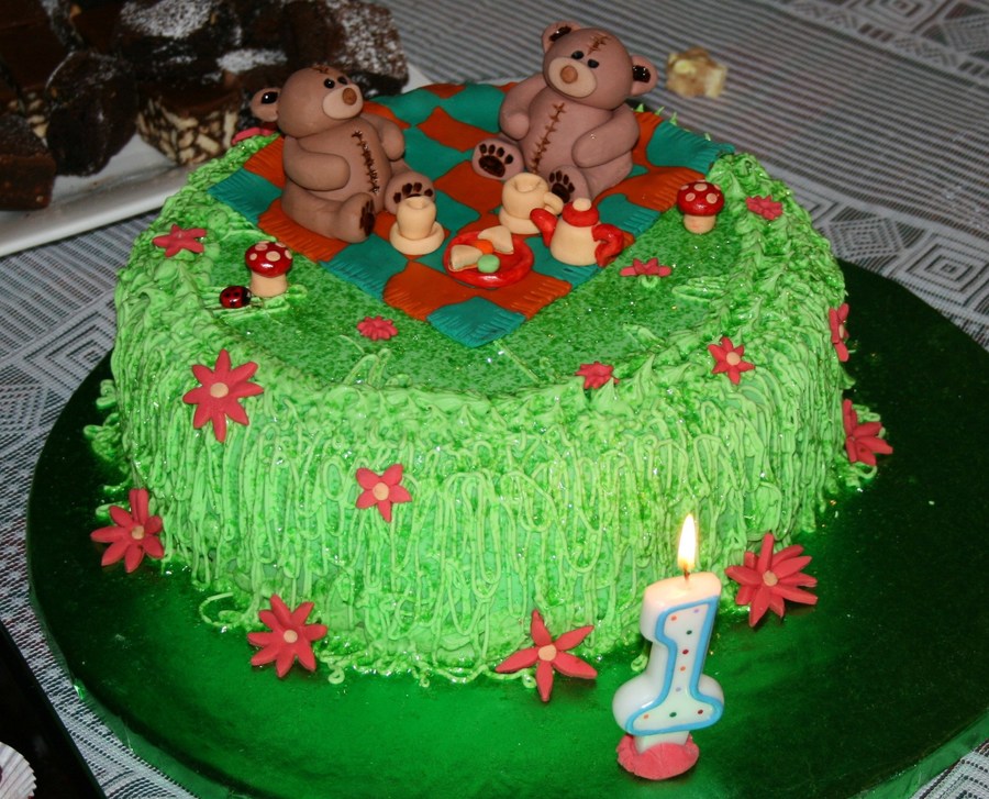 Teddy Bears Picnic - CakeCentral.com