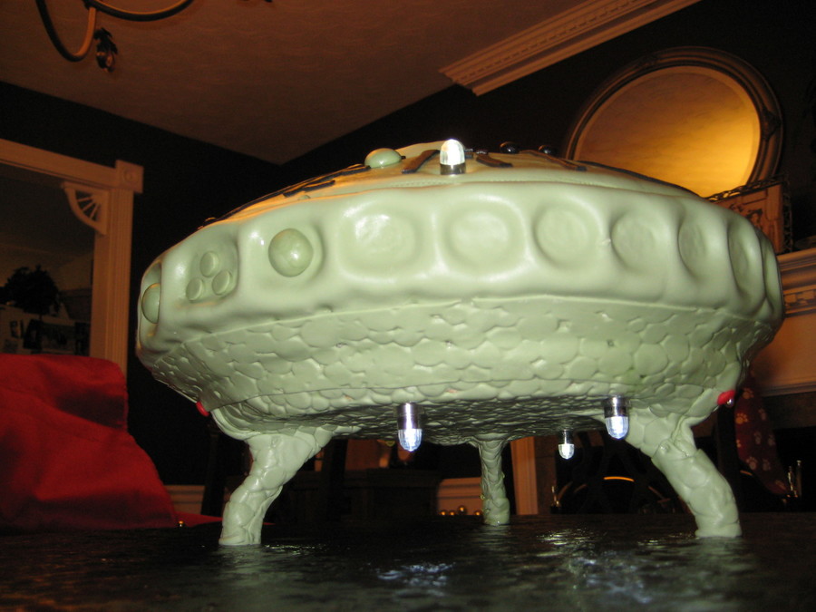 Ufo Cake - CakeCentral.com