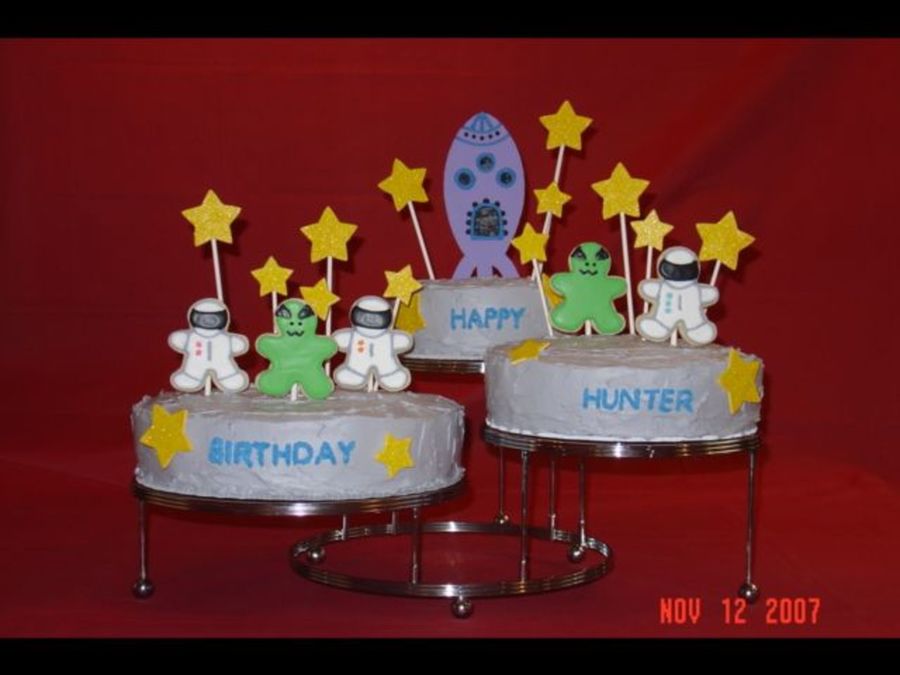 Outerspace Theme - CakeCentral.com