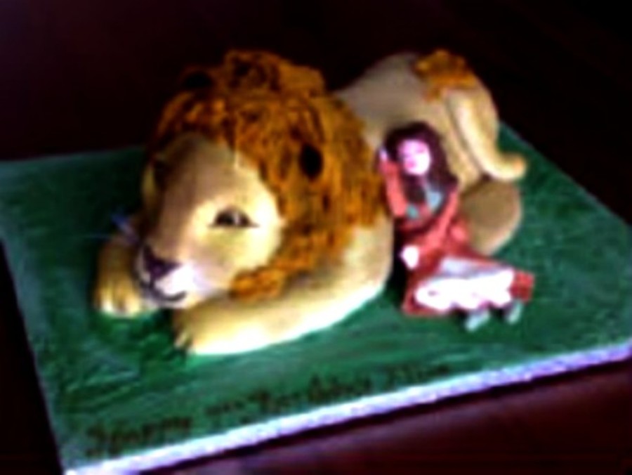 Sleeping Lion - CakeCentral.com
