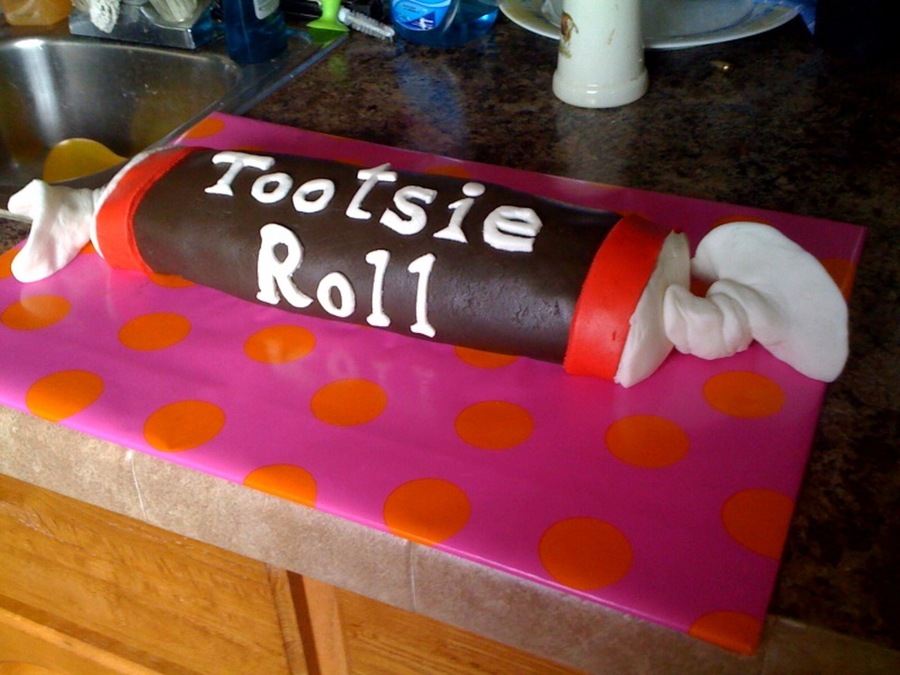 Moms Tootsie Roll Birthday Cake - CakeCentral.com