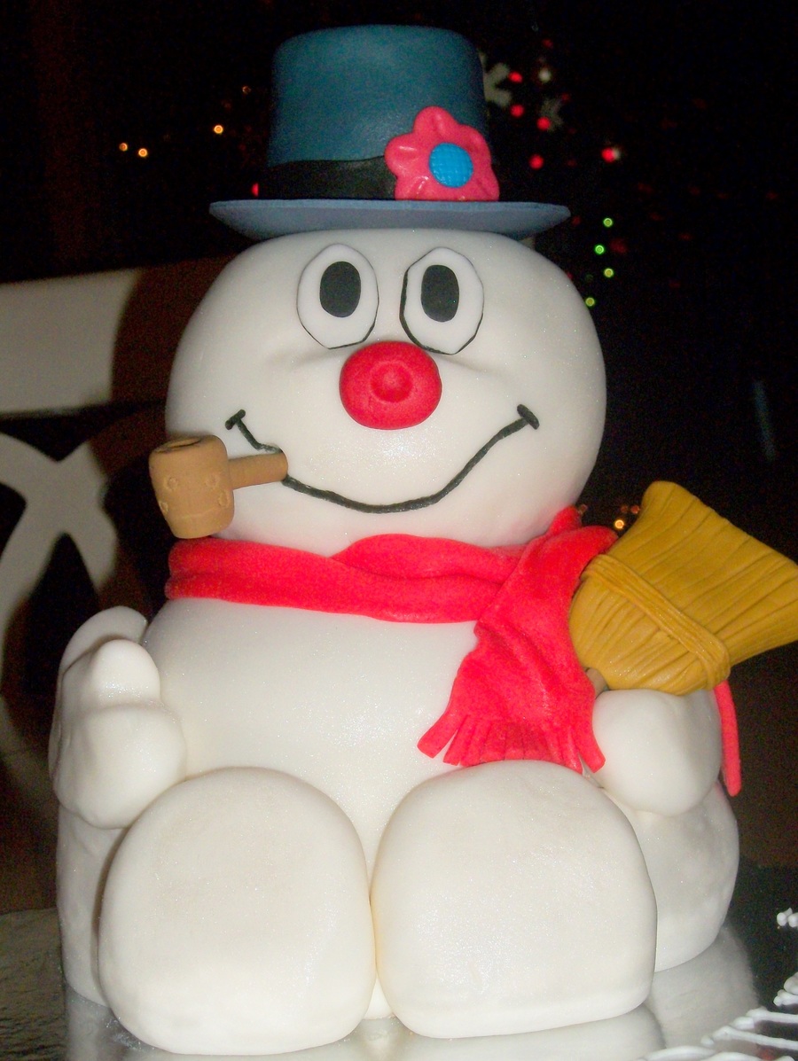 Frosty The Snowman - CakeCentral.com