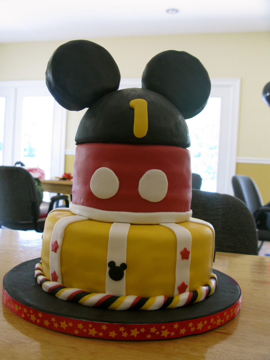Mickey Mouse Birthday Cake - CakeCentral.com