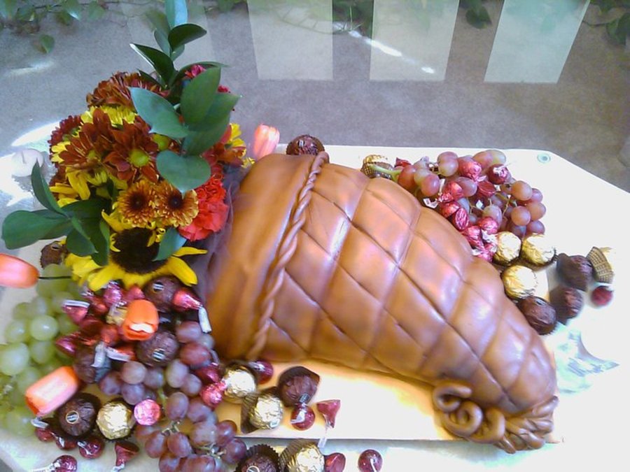 Horns Of Plenty Thanks Giving Cake - CakeCentral.com
