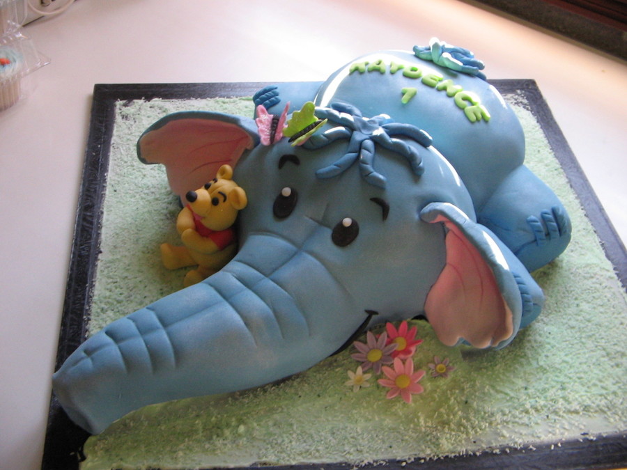 Winnie The Pooh And Lumpy - CakeCentral.com