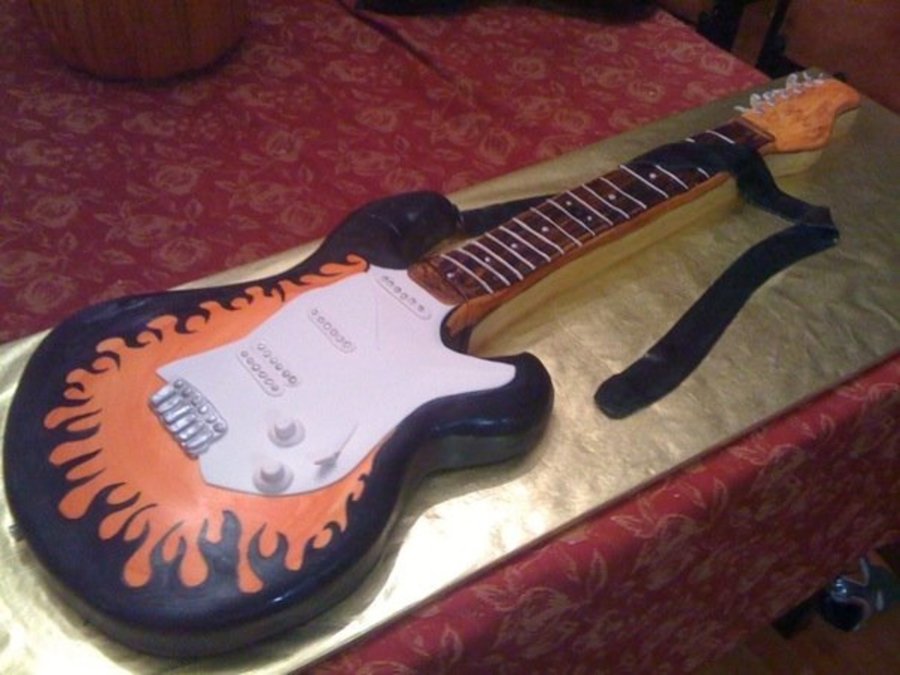Electric Guitar Cake - CakeCentral.com