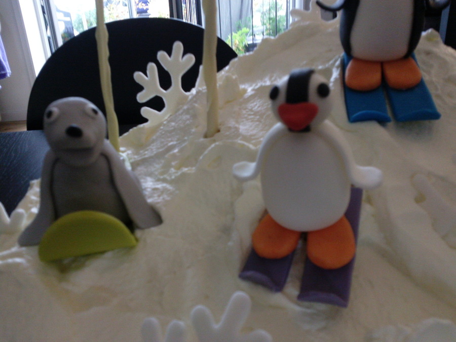 Pingu Birthday Cake - CakeCentral.com