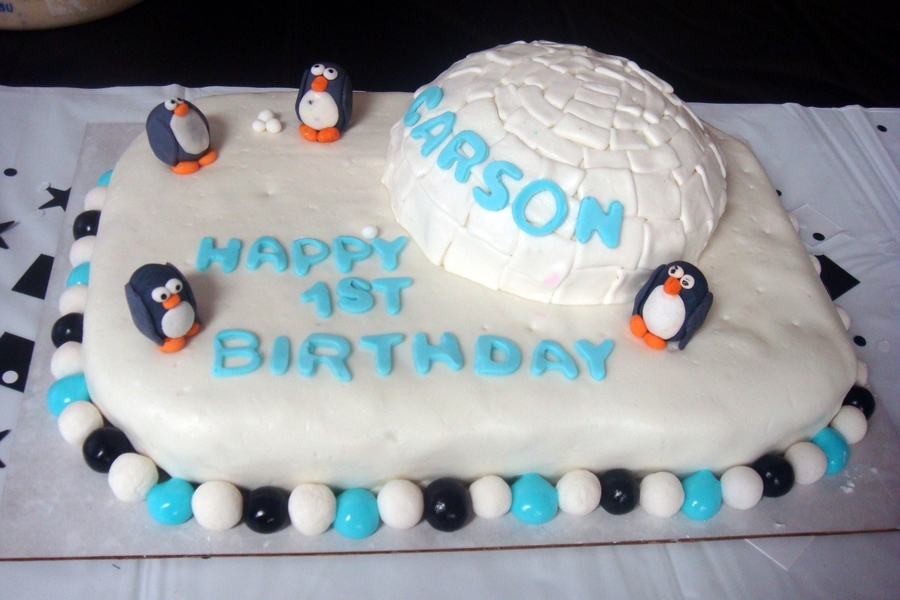 Penguin/igloo Cake - CakeCentral.com
