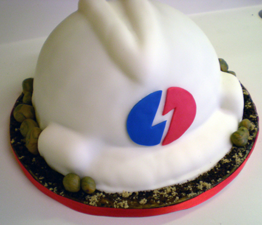 Hard Hat Cake - CakeCentral.com