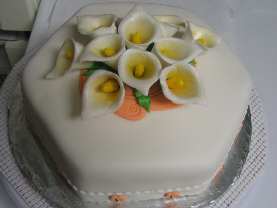 Calla Lily Cake - CakeCentral.com