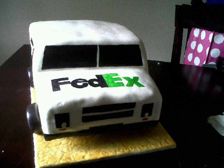 Fedex Truck - CakeCentral.com
