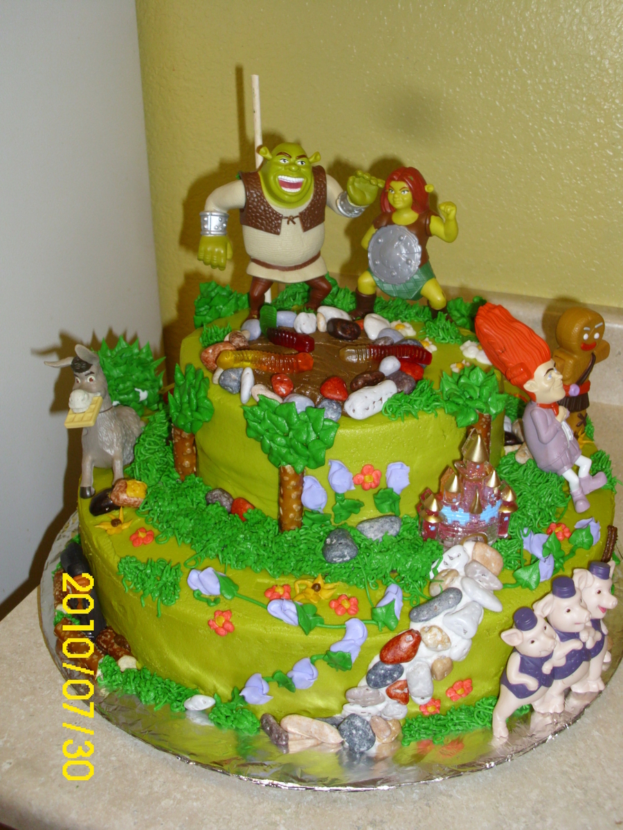 Shrek Cake - CakeCentral.com