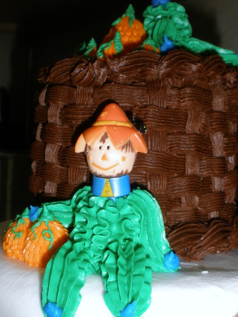 Scarecrow Cake - CakeCentral.com