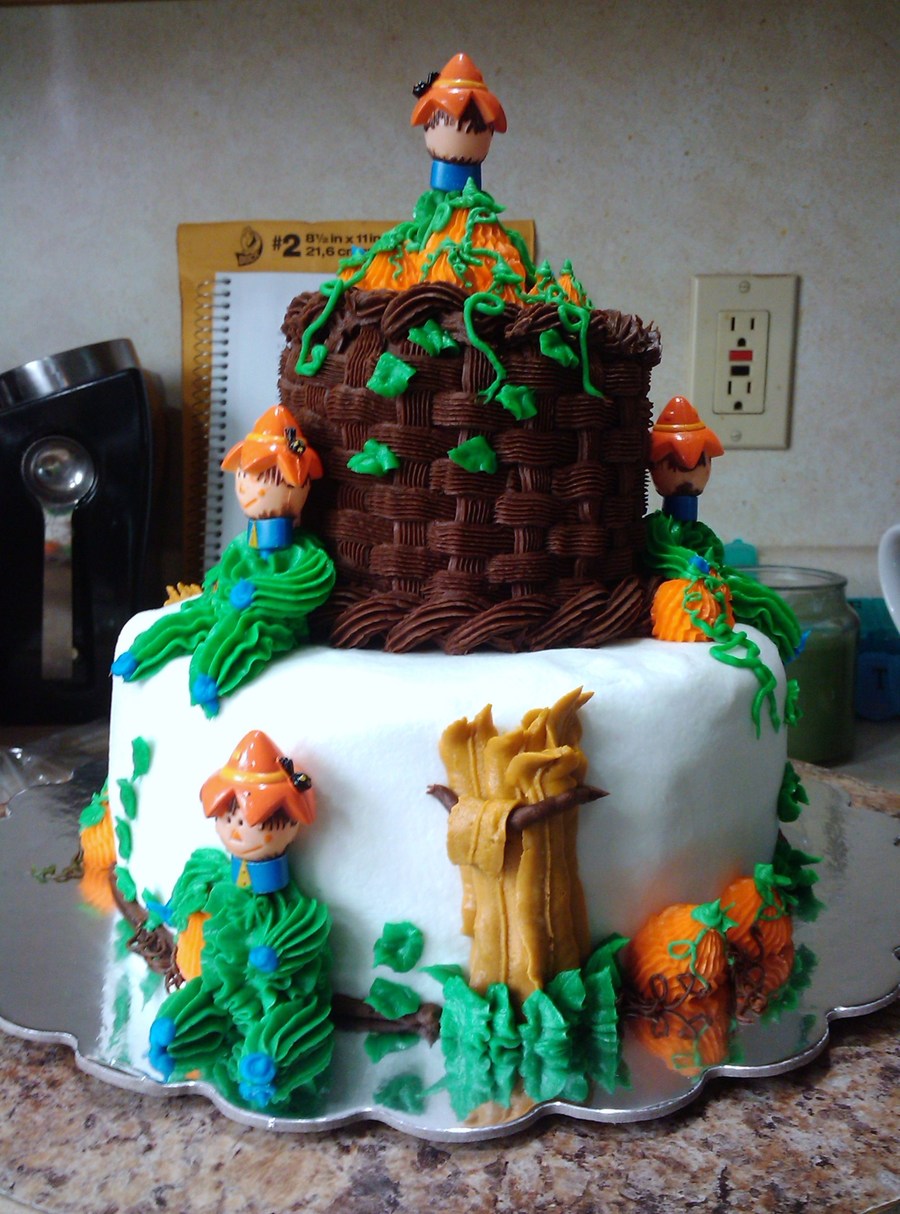 Scarecrow Cake - CakeCentral.com