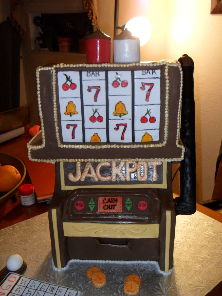Slot Machine - CakeCentral.com