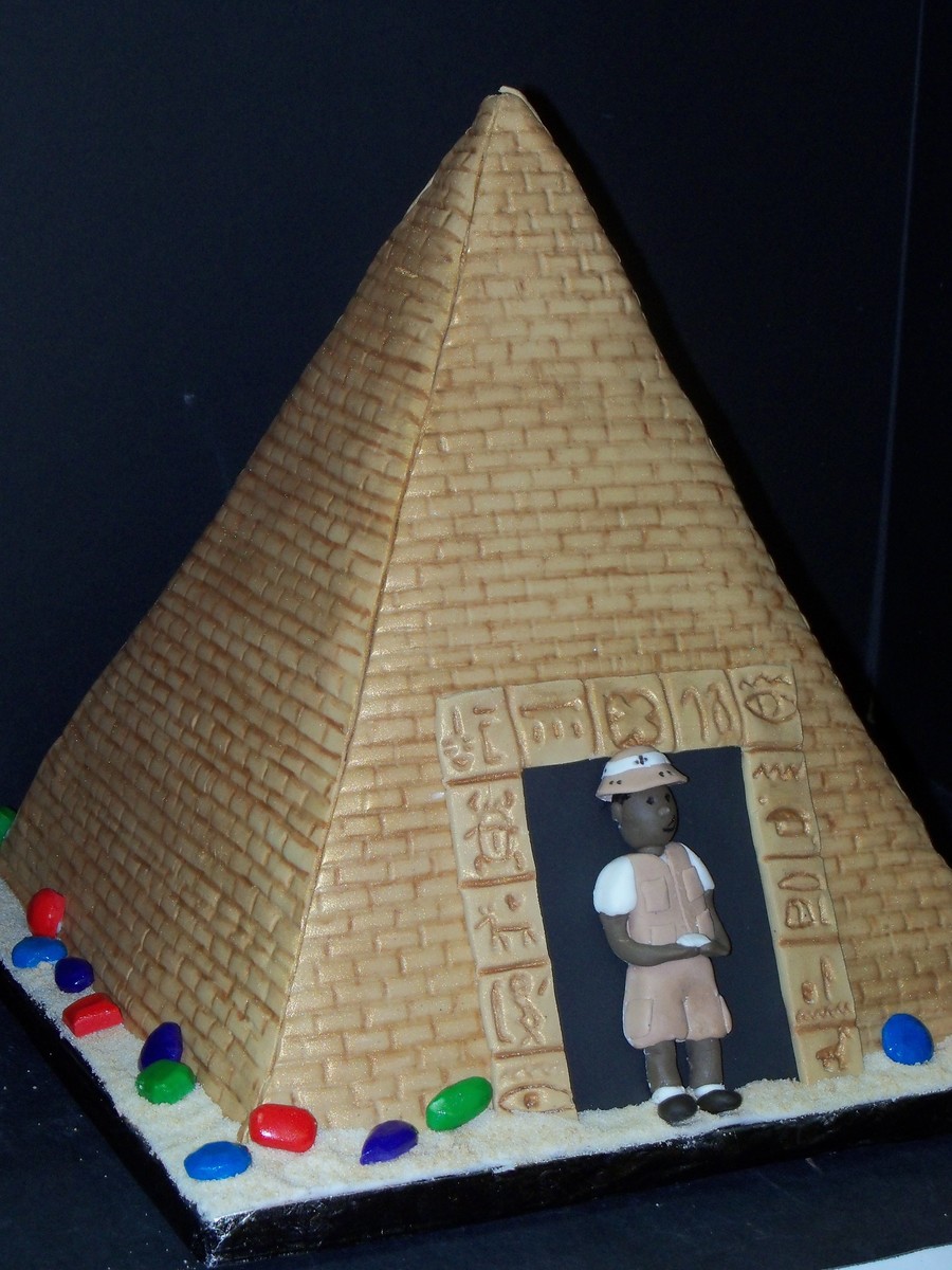 Pyramid Cake - CakeCentral.com