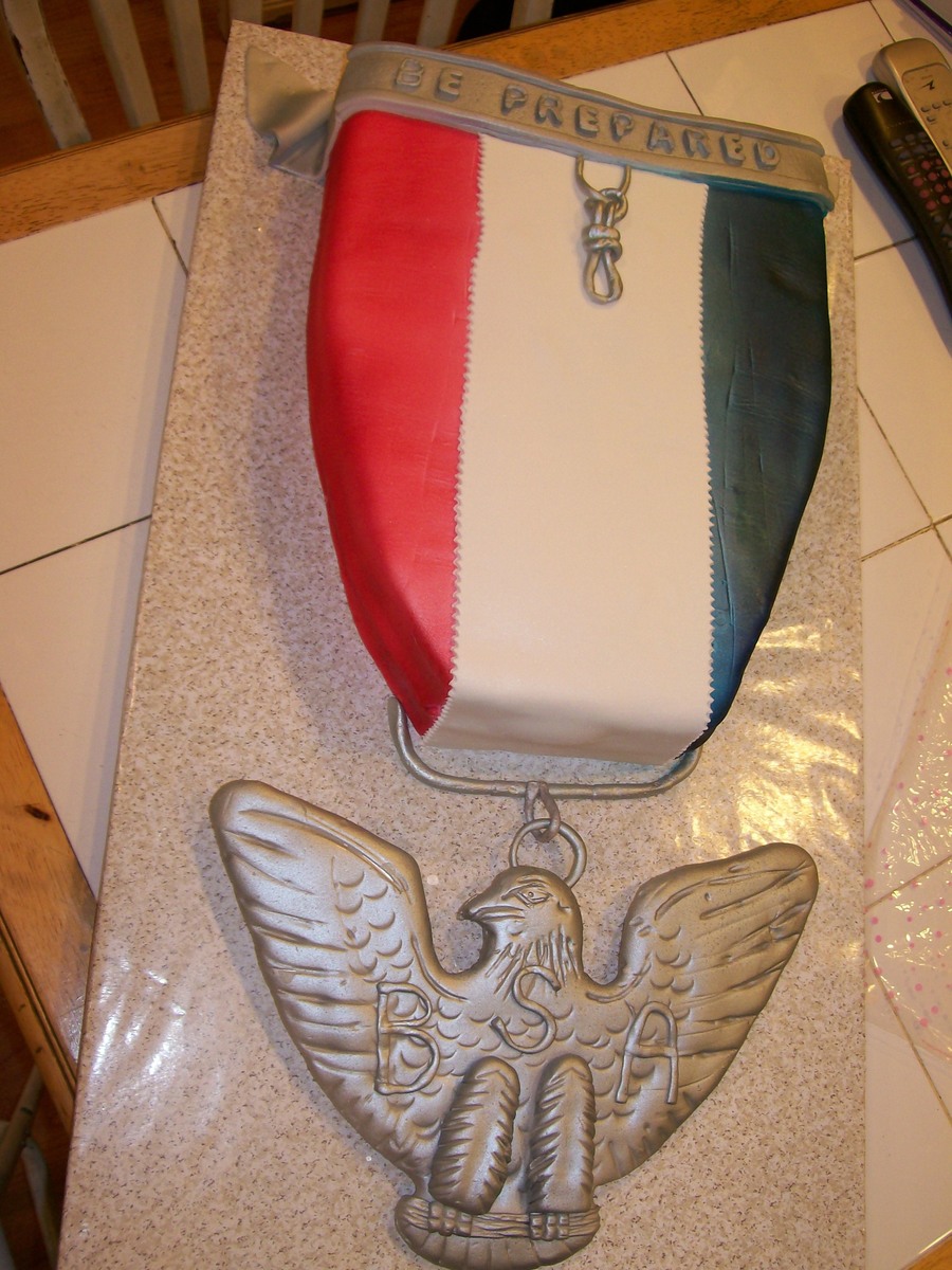 Eagle Scout Medal - CakeCentral.com