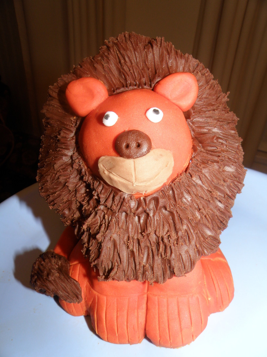 Leo The Lion - CakeCentral.com