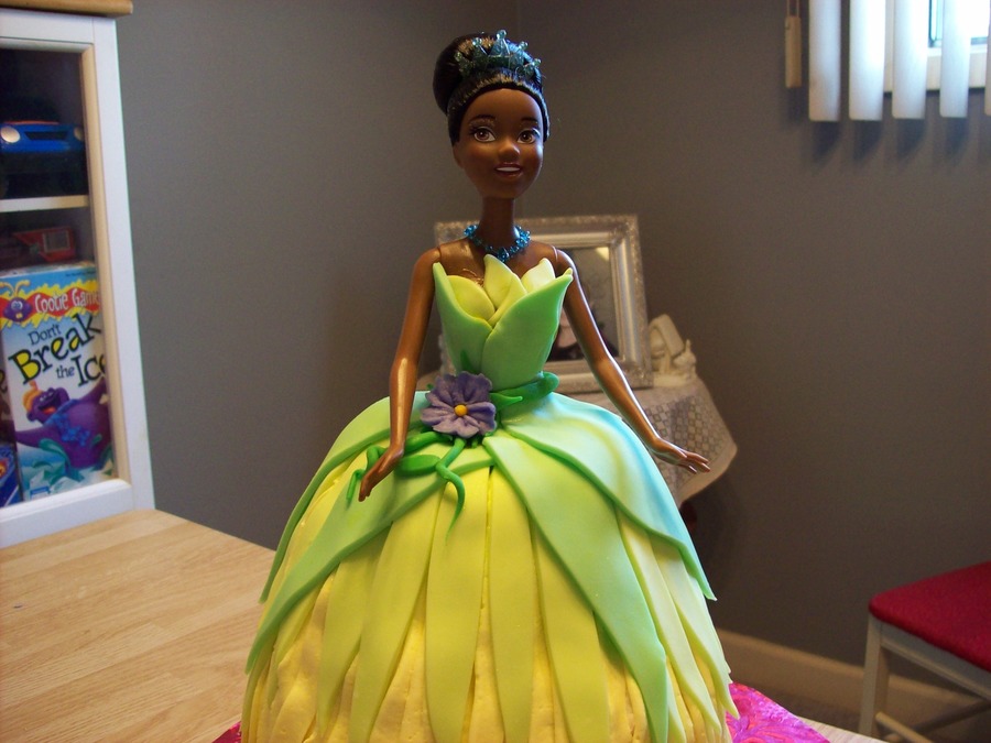Princess And The Frog Barbie Cake - CakeCentral.com