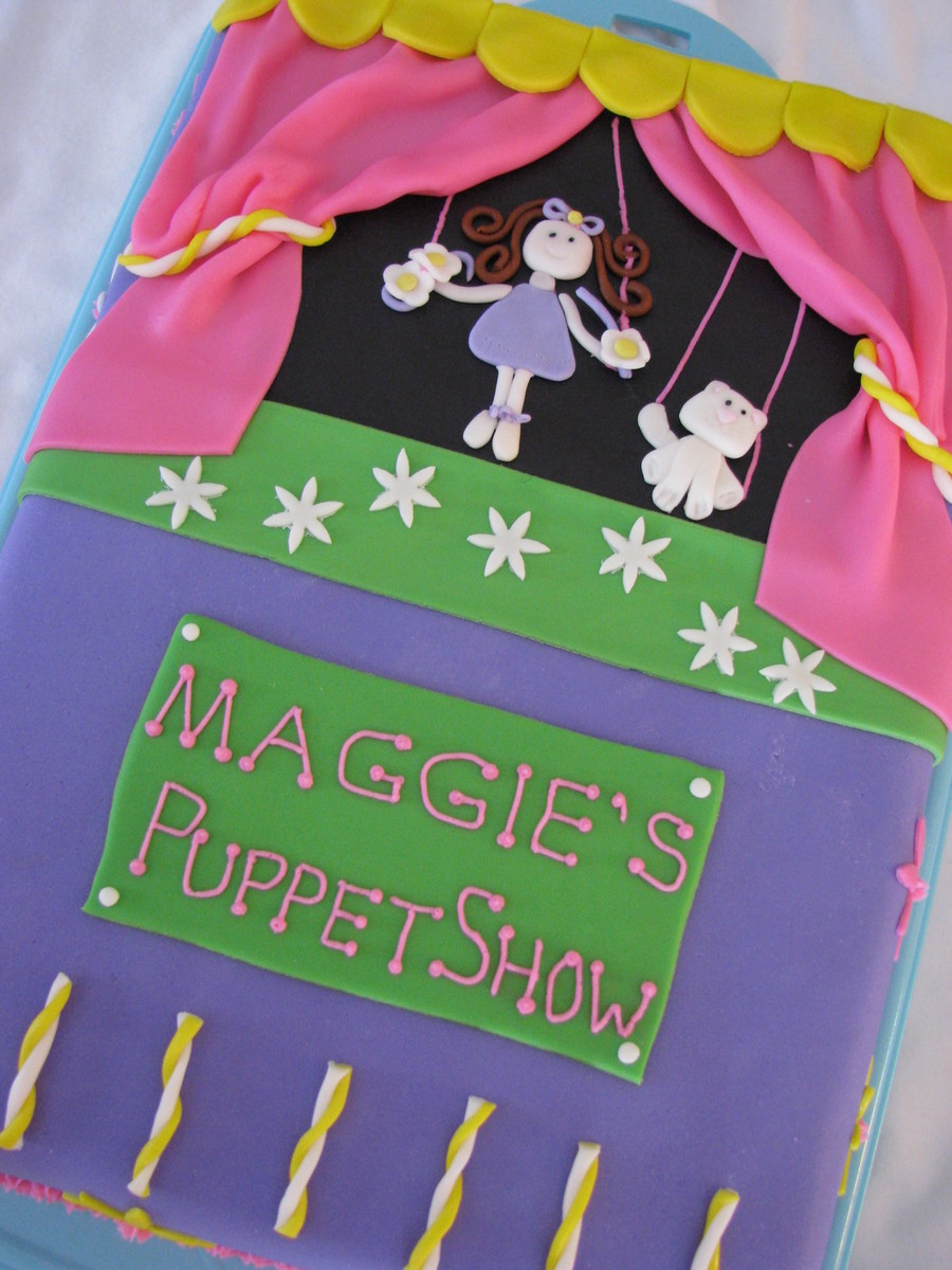 Puppet Show Birthday Cake - CakeCentral.com