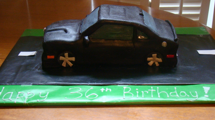 Dodge Challenger Cake - CakeCentral.com