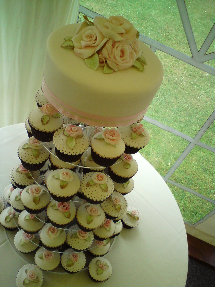Shabby Chic Wedding Cake - CakeCentral.com