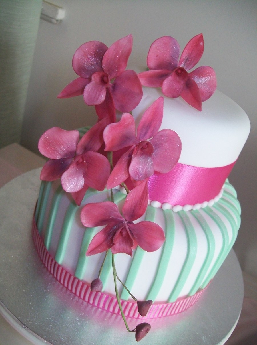 Cake For A Lady - CakeCentral.com