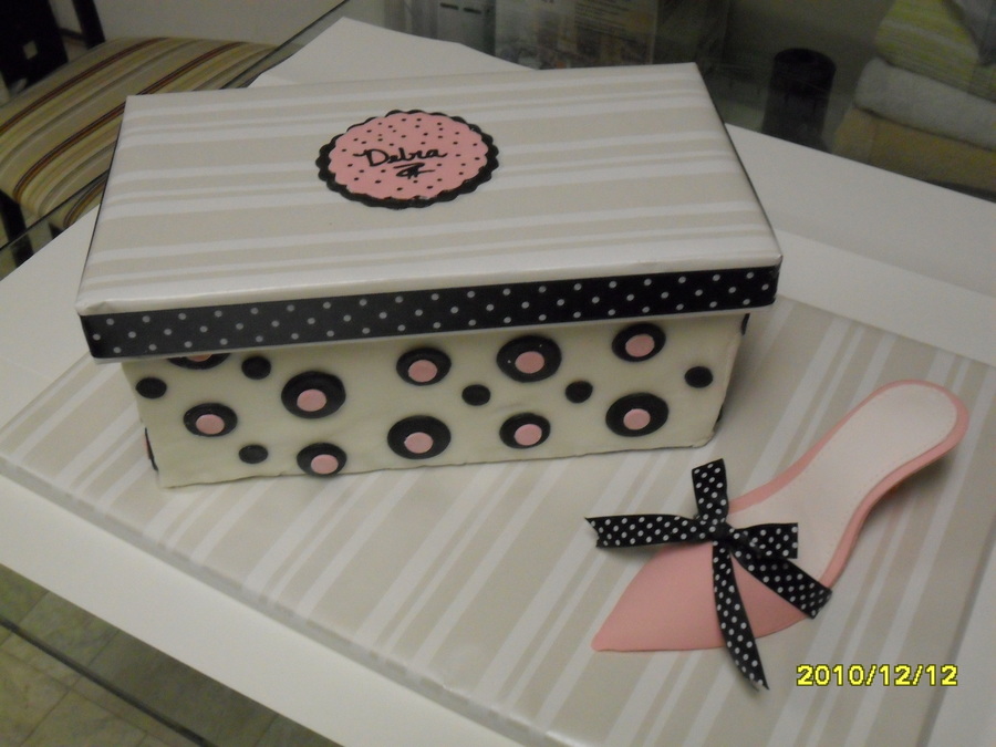 Shoe Box Cake - CakeCentral.com