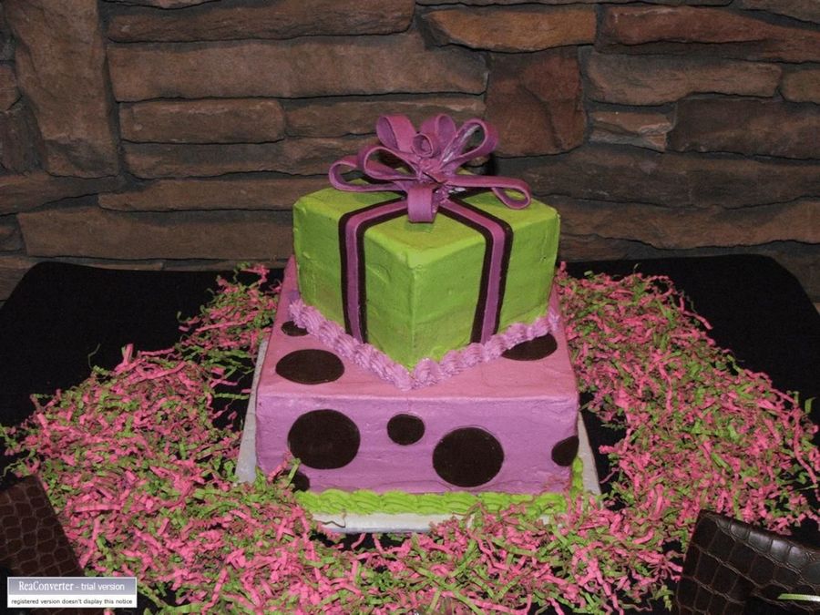 Present.jpg - CakeCentral.com