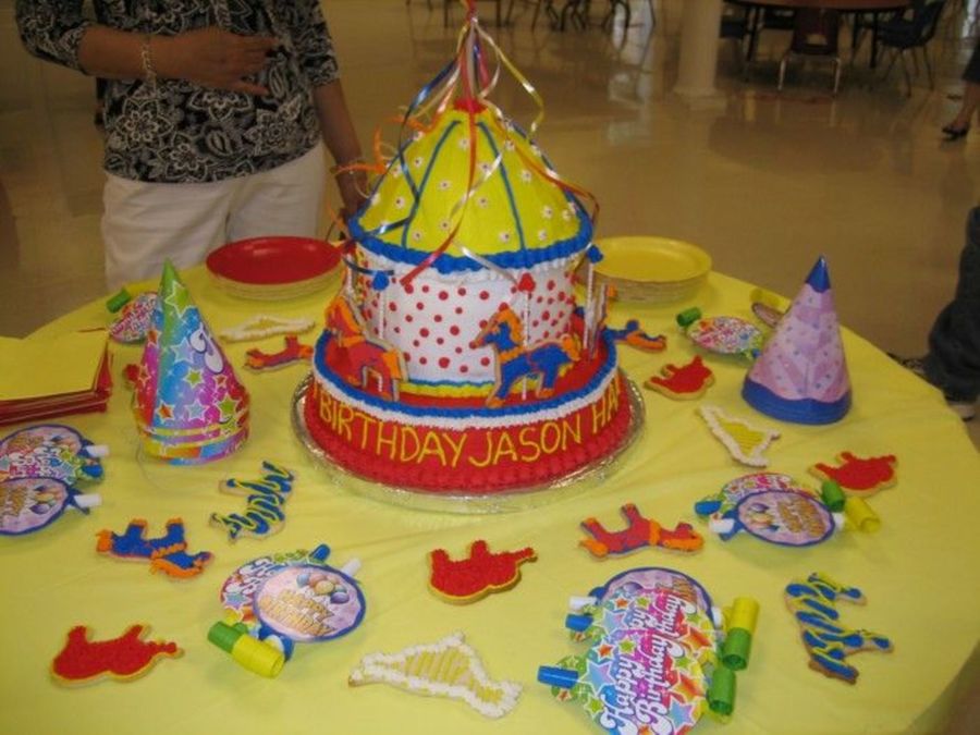Jason's Carousel Birthday Cake - CakeCentral.com