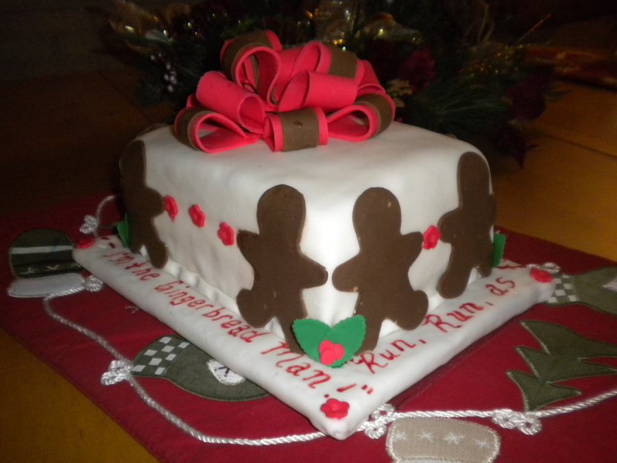 Gingerbread Man Cake - CakeCentral.com
