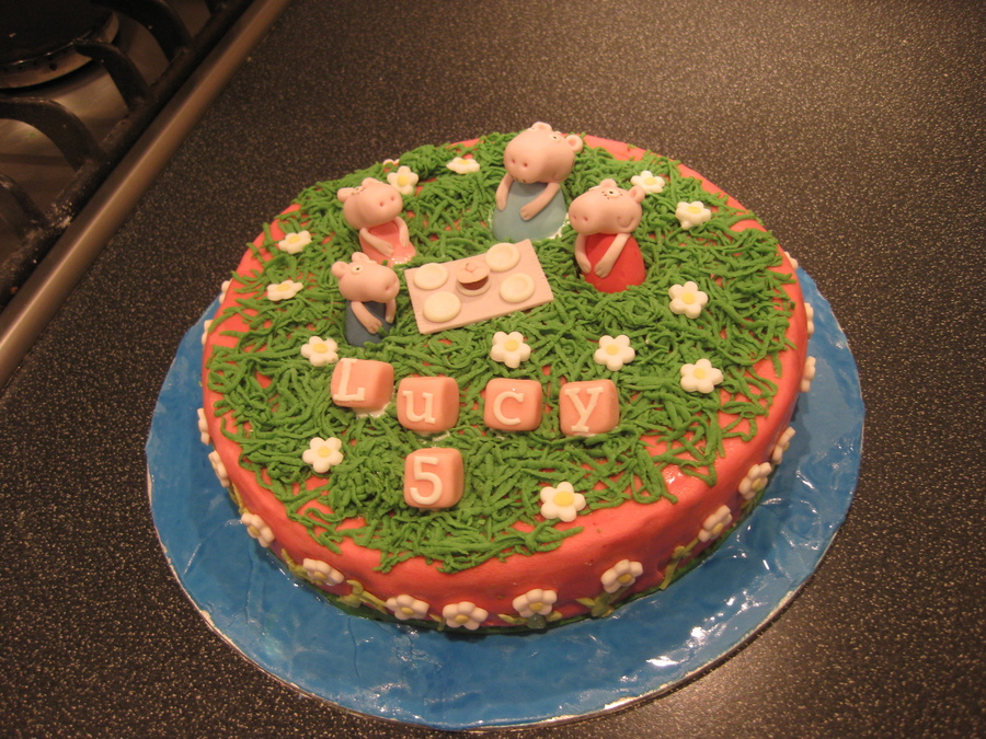 Lucy 5 ...peppa Pig :) - CakeCentral.com