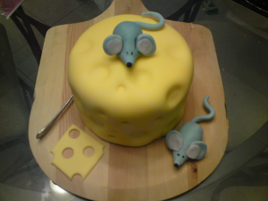 Mice On Cheese - CakeCentral.com