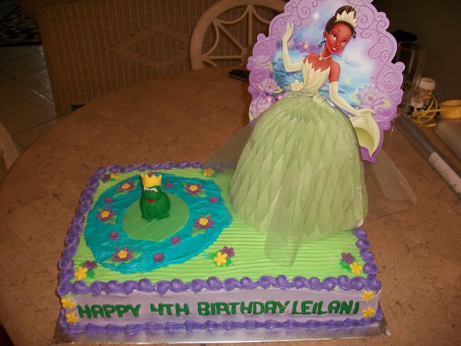 Princess & The Frog Inspired Cake - CakeCentral.com