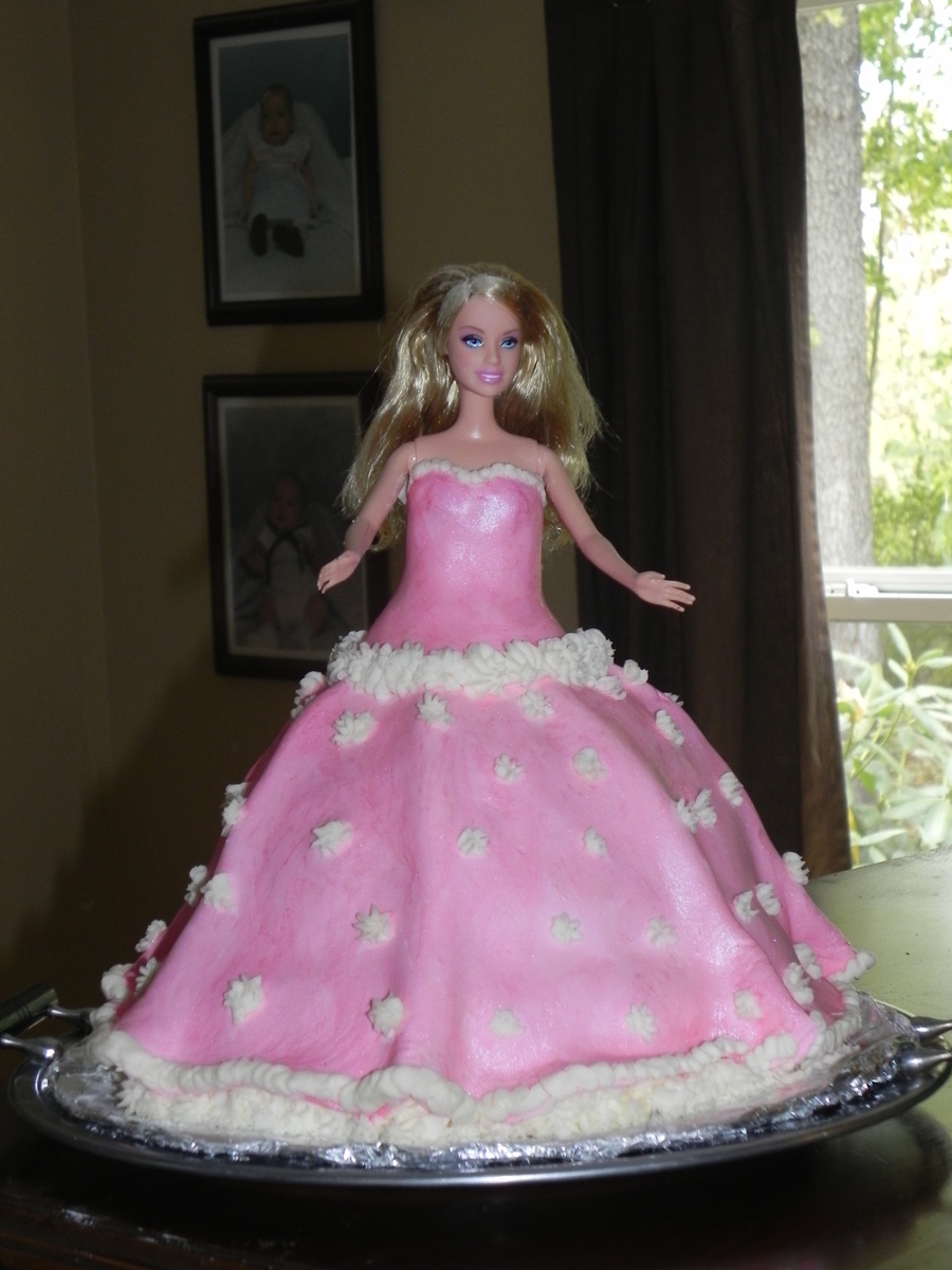 Barbie Cake - CakeCentral.com