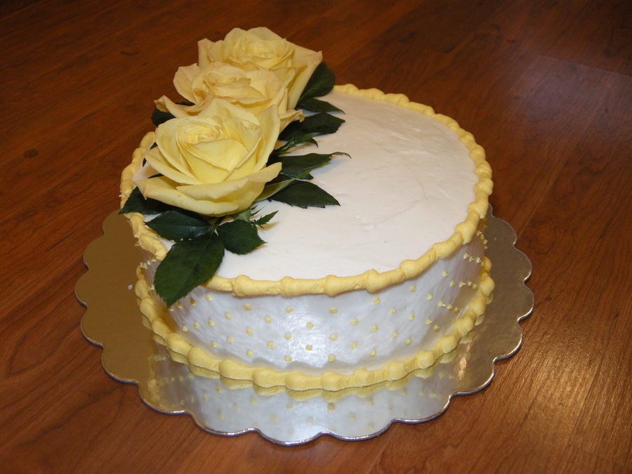 Yellow Rose Cake - CakeCentral.com