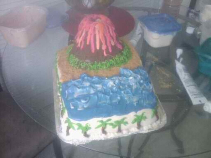 Hawaiian Volcano Cake - CakeCentral.com