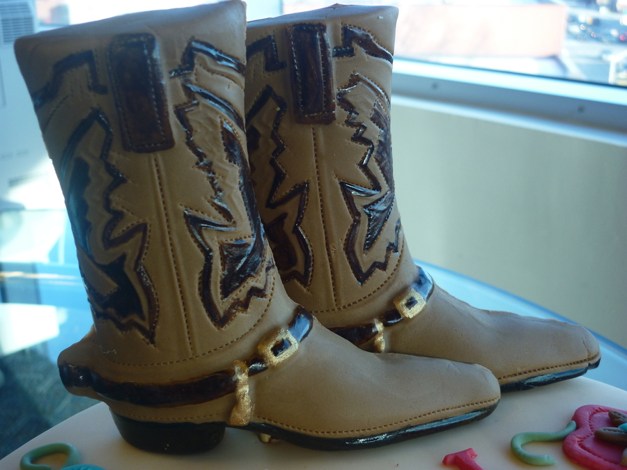 Cowboy Boot Birthday Cake - CakeCentral.com