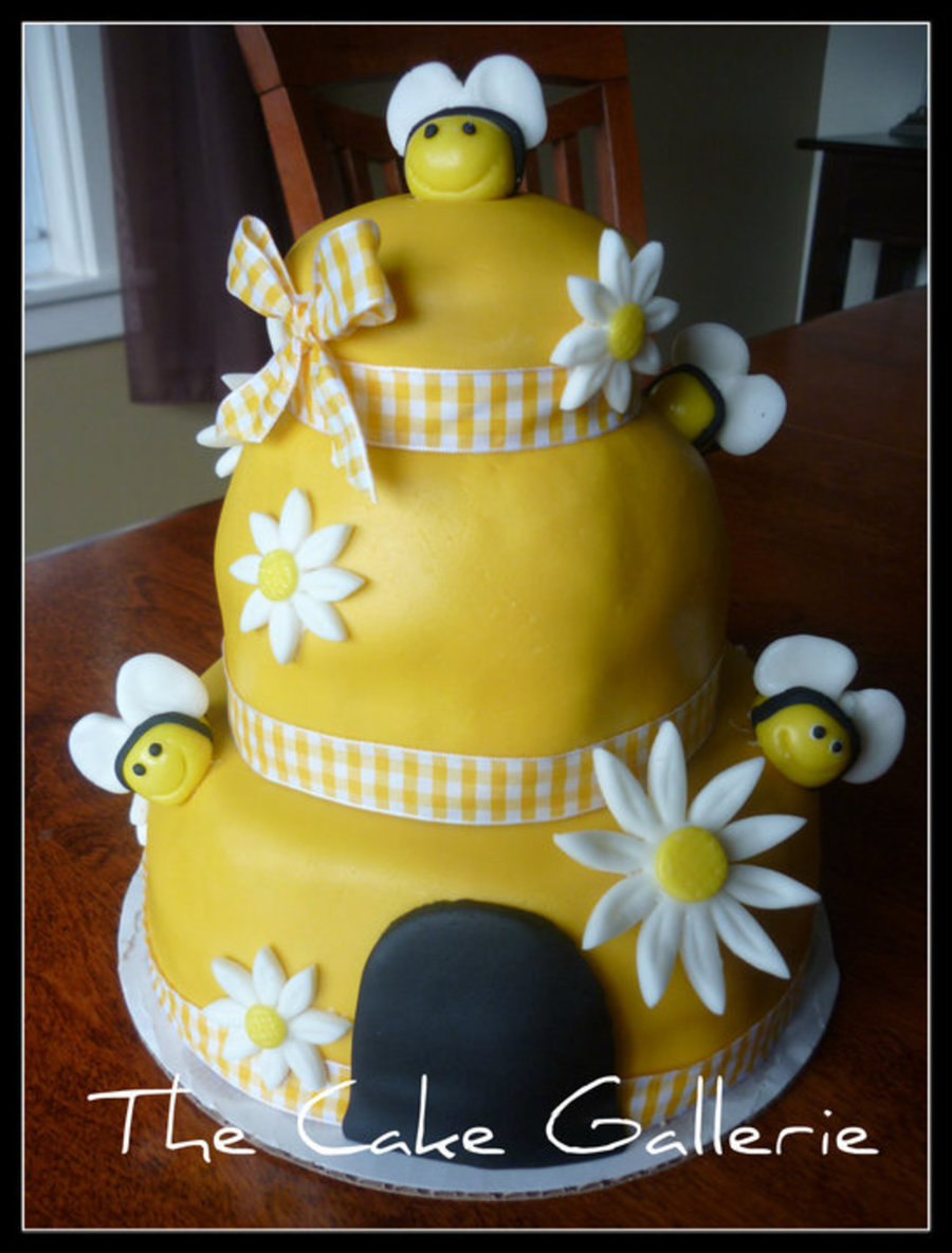 Bee Hive Cake - CakeCentral.com